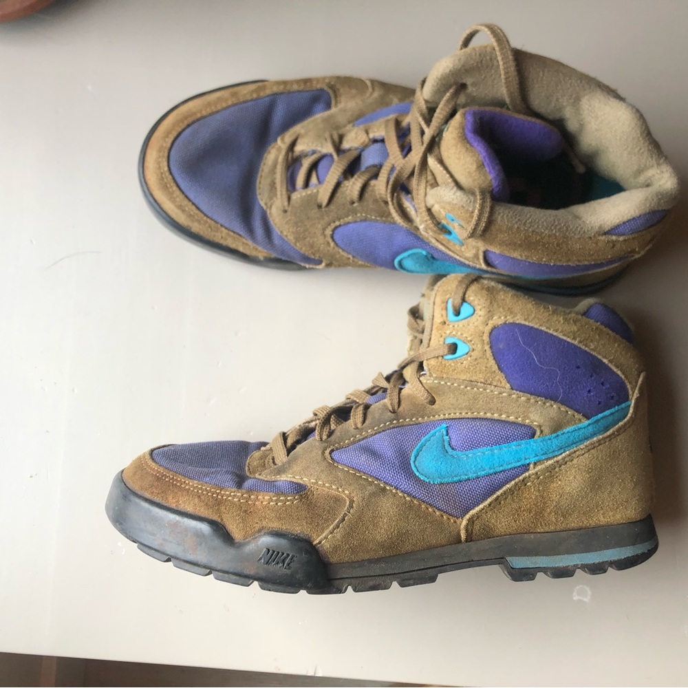 Vintage Nike Hiking Boots - Gem